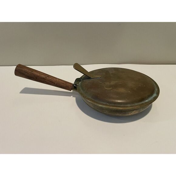 Accents | Vintage Brass Lidded Ashtraysilent Butlercrumb Catcher With ...